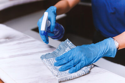 Cómo Limpiar Mármol Blanco: Guía de Cuidado y Prevención | Gamma Servicios